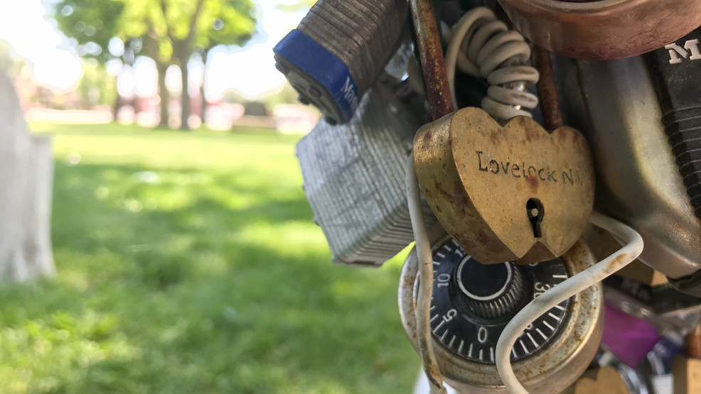 Knowing Nevada: The love locks of Lovelock | KRNV