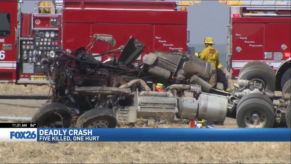 6 Dead After Big Rig Crash In Fresno County Kmph